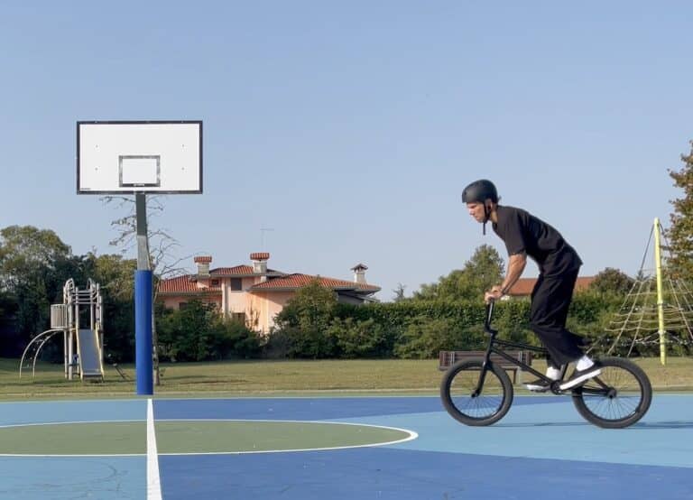 How To 360 On A BMX In 7 Steps (Beginner Guide)